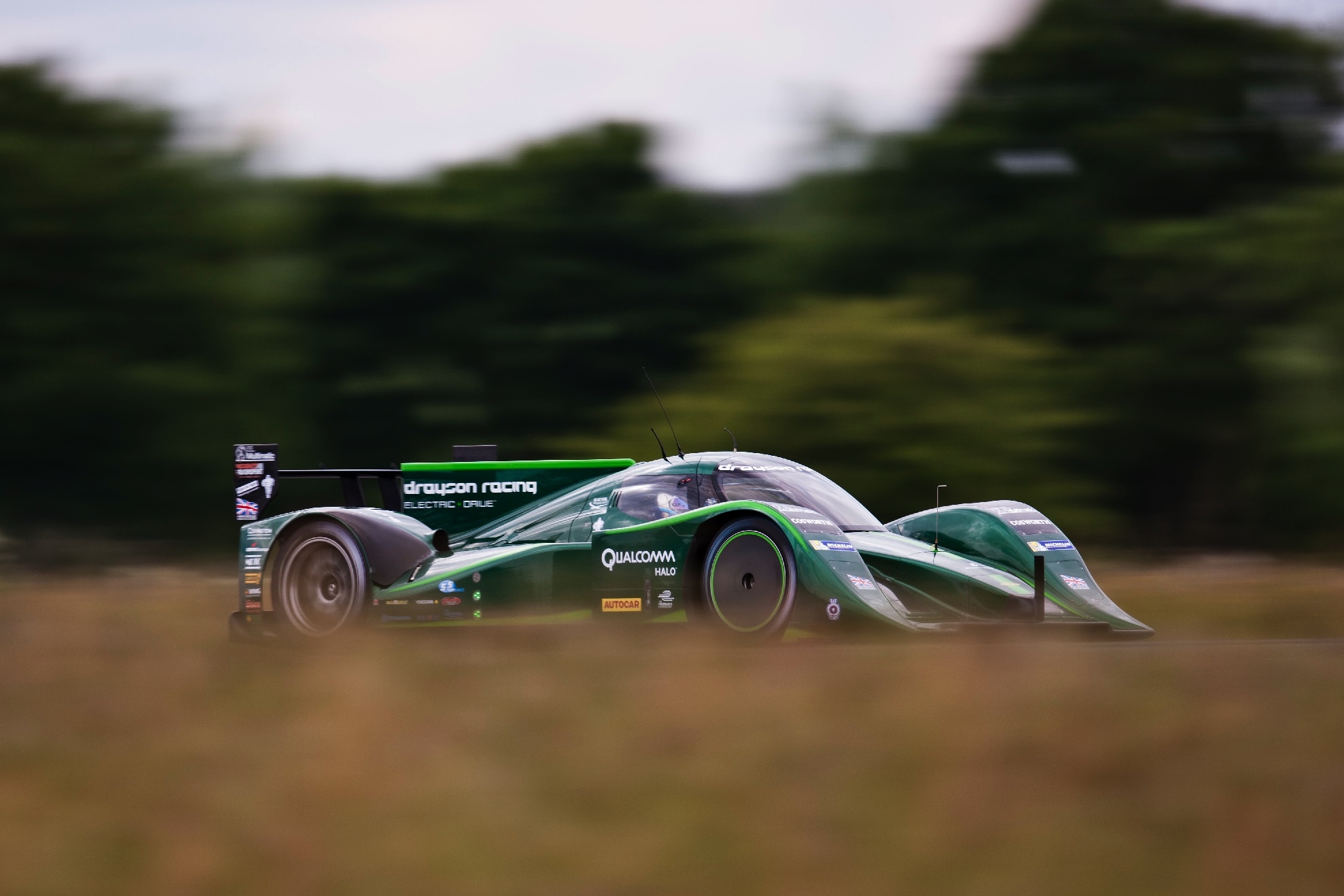 Drayson breaks FIA World Electric Land Speed Record | Federation ...