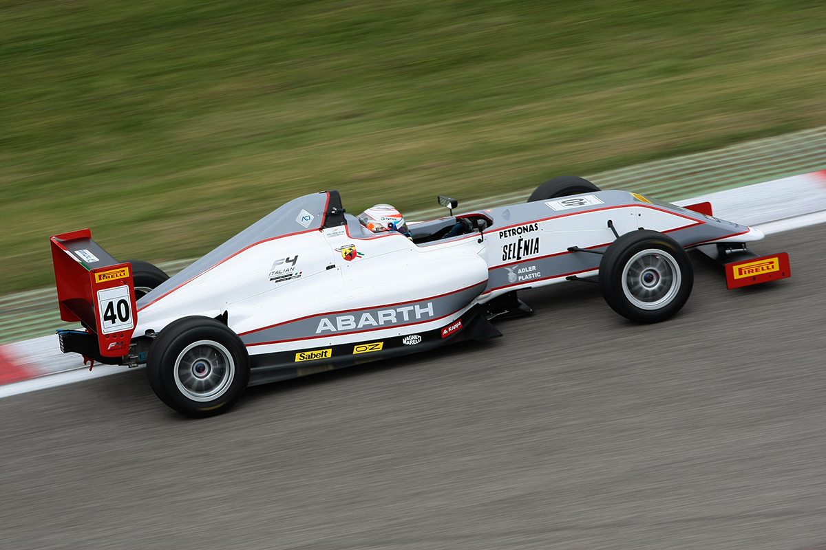 Great start for FIA Formula 4! | Federation Internationale de l'Automobile