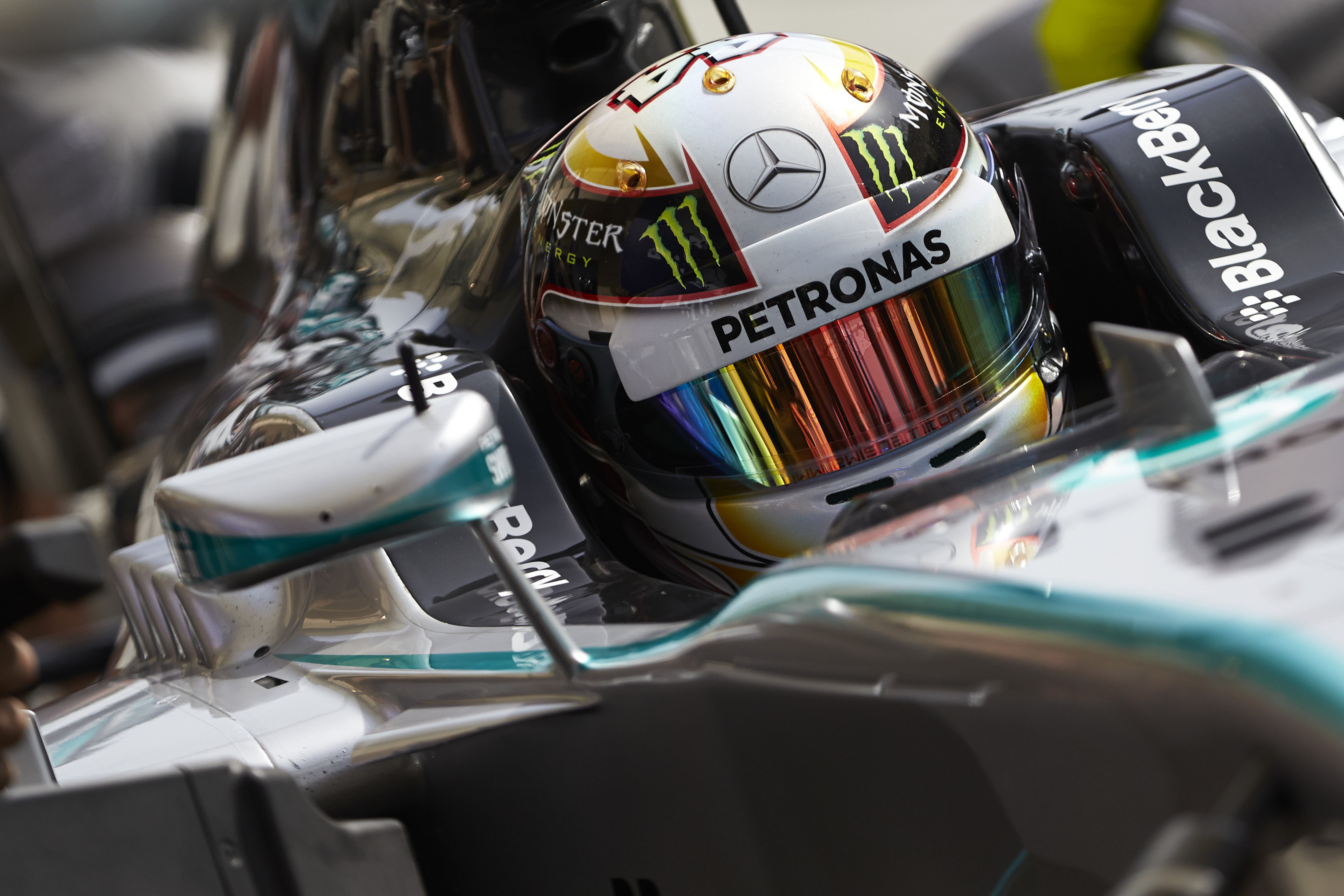 Mercedes continue to lead the way in Bahrain | Federation ...