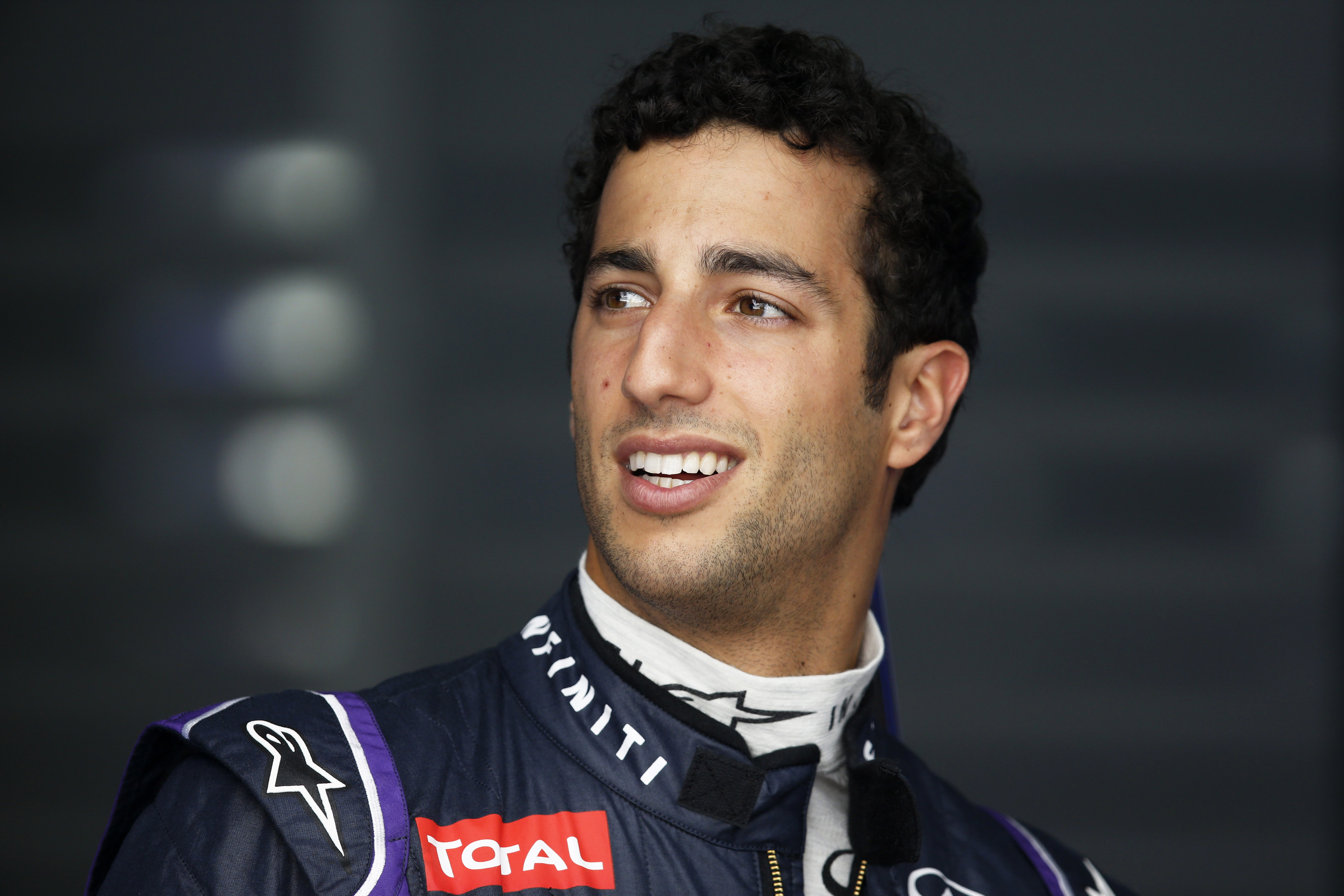 Ricciardo fastest in wet final practice in China | Federation ...