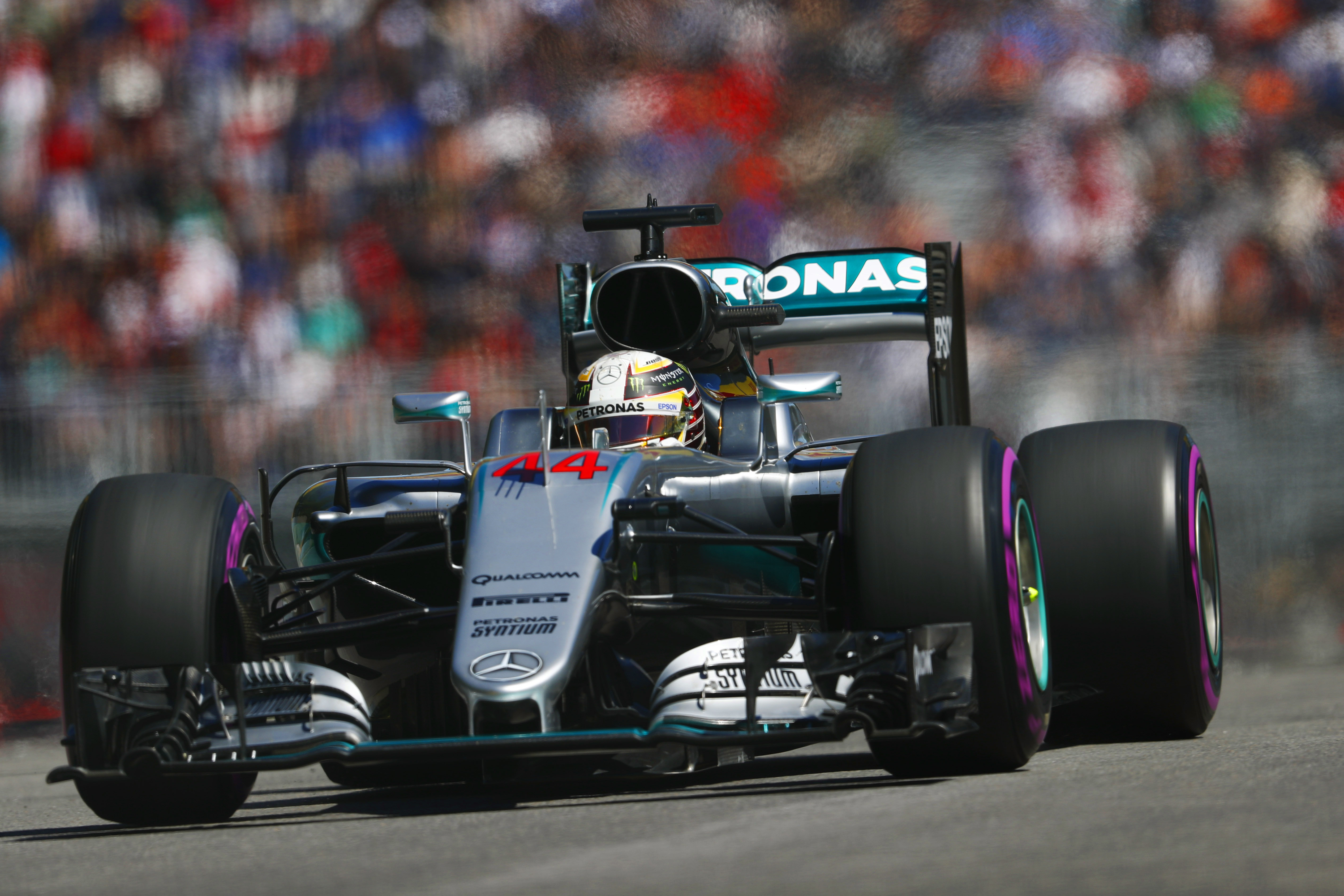 F1 - Hamilton continues to set the pace in Canada | Federation ...