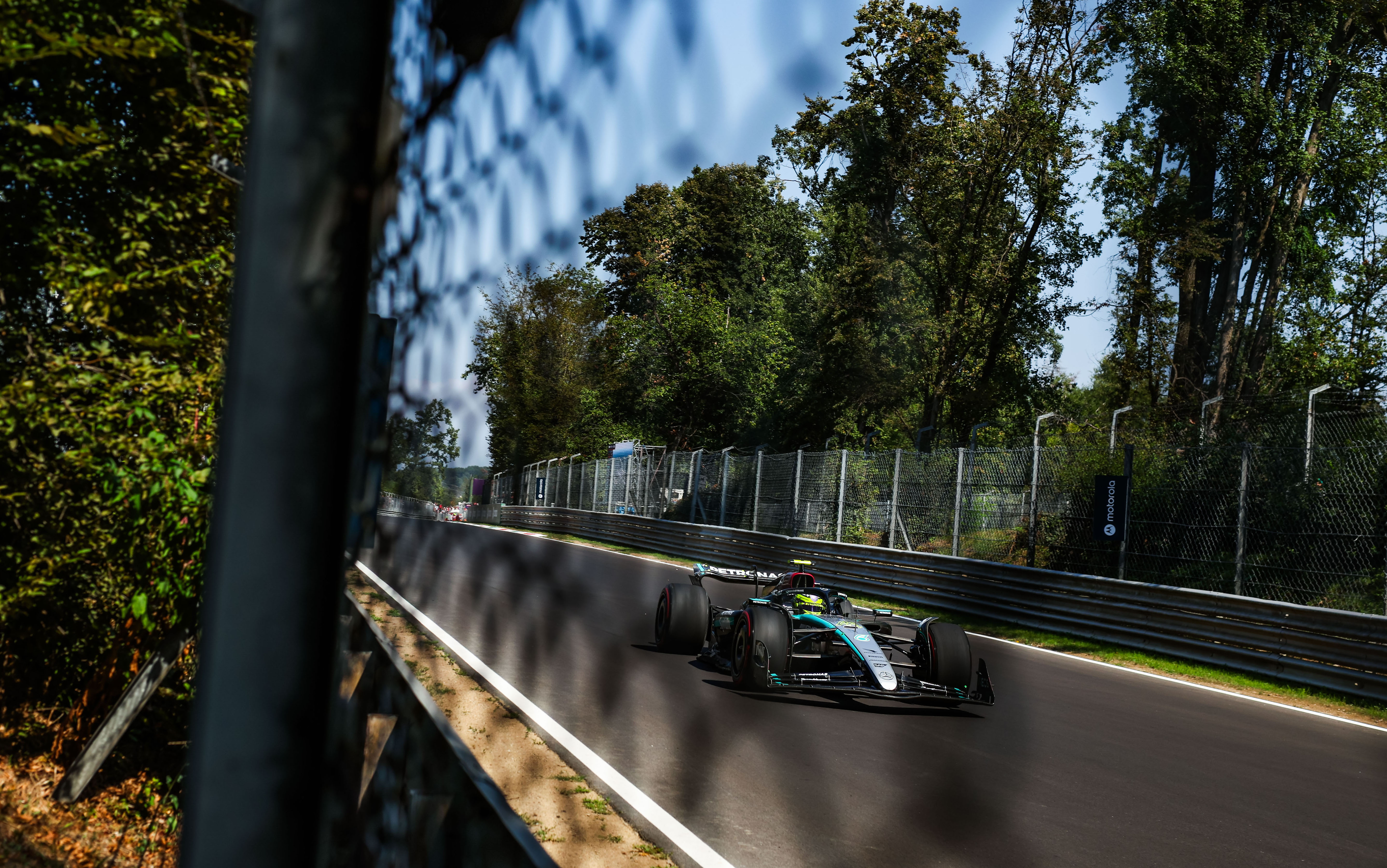 F1 – Hamilton quickest at Monza in second practice disrupted by red ...