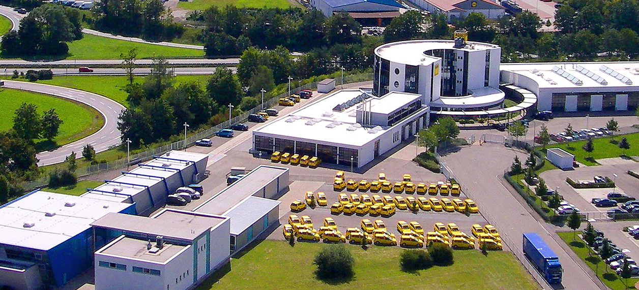 Guaranteeing consumer protection and safety: ADAC Test and Technical ...