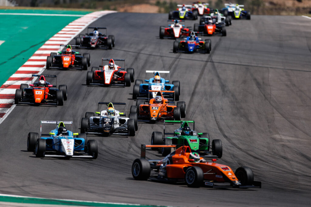 Formula 4 Weekend Recap | Federation Internationale de l'Automobile
