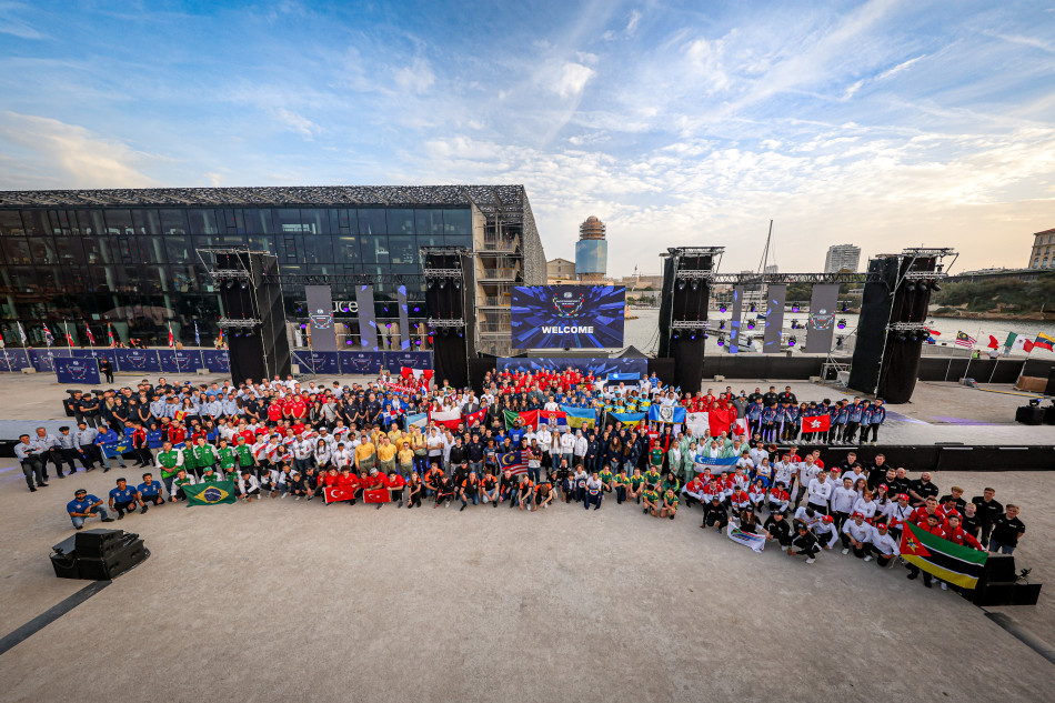 Spectacular Marseille opening ceremony launches 2022 FIA Motorsport Games | Federation ...