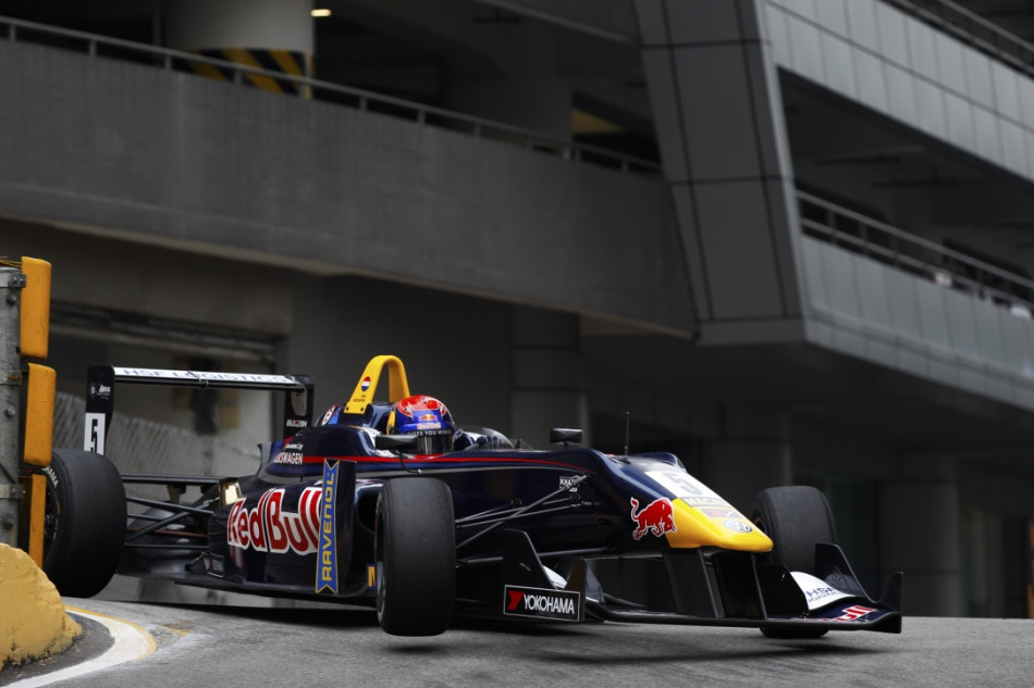 F1 stars in Macau | Federation Internationale de l'Automobile
