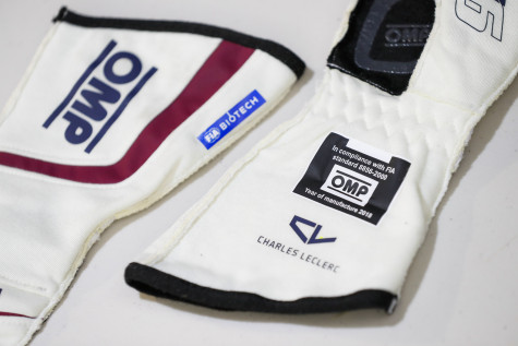 Biometric Gloves Set for F1 Debut | Federation Internationale de l ...